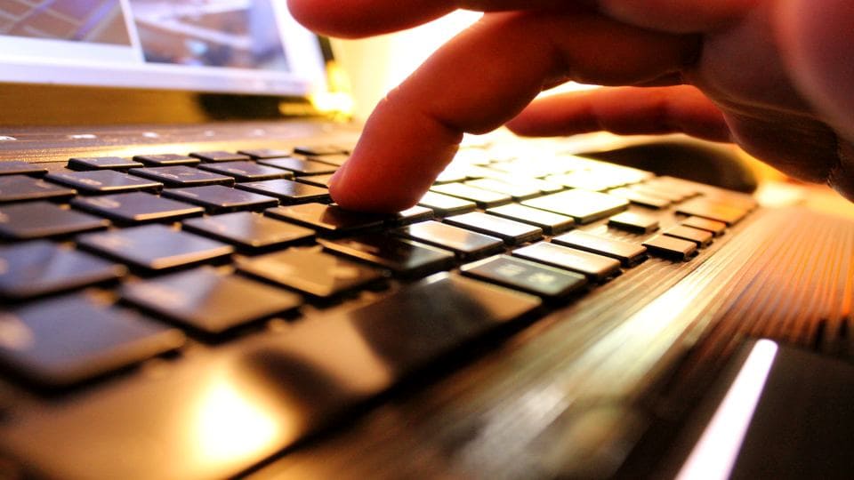 Windows 10: Hauptbildschirm ändern & Monitore anordnen