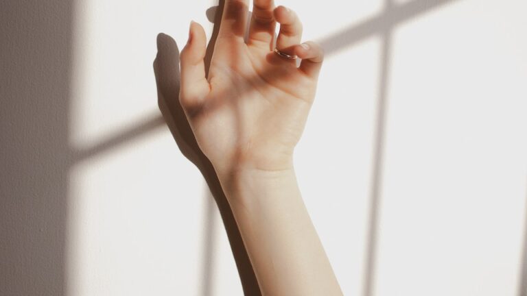 Cuffing Season: Singles suchen nach einem Partner ab Oktober für den ...